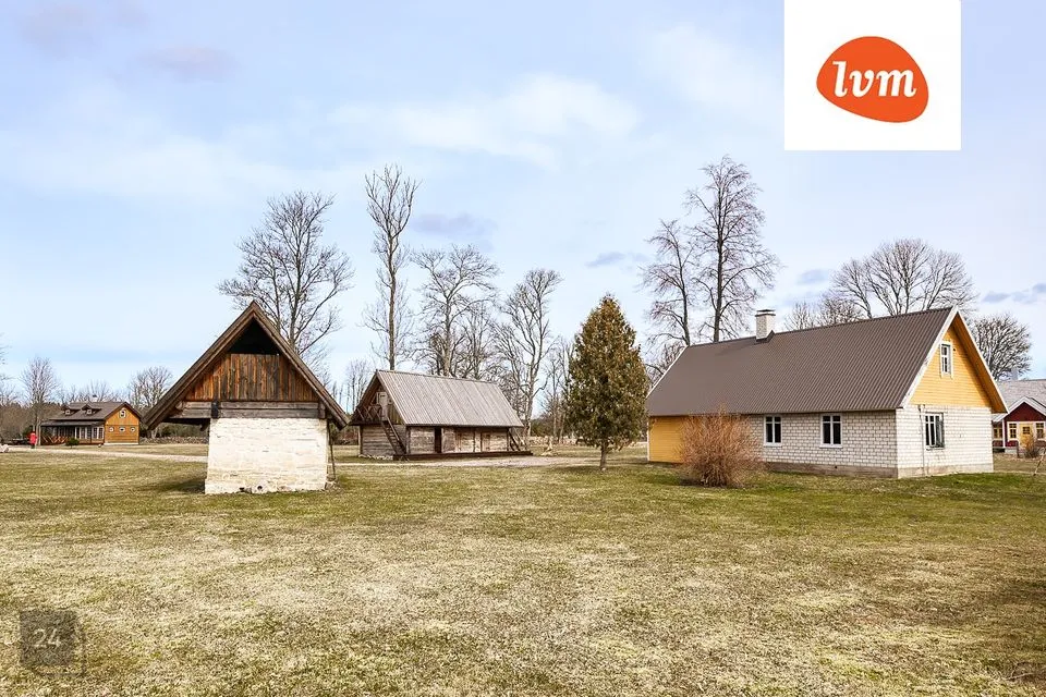 Müüa maja, 3 tuba, Pärdi, Kihelkonna osavald, Abula küla, Saaremaa vald